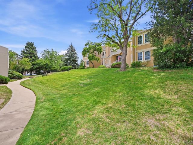 2858 S Vaughn Way