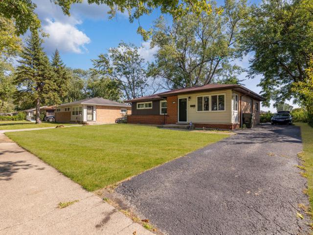 2859 Stafford Dr, Markham, IL 60428 | MLS #12596 | Compass