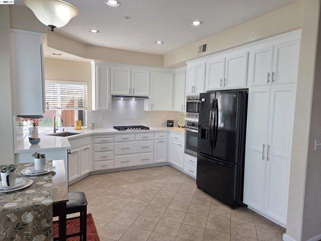 2850 Montair Way, Union City, CA 94587