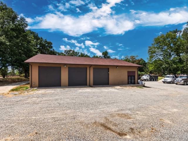 2850 A, B, C Traskwood Road