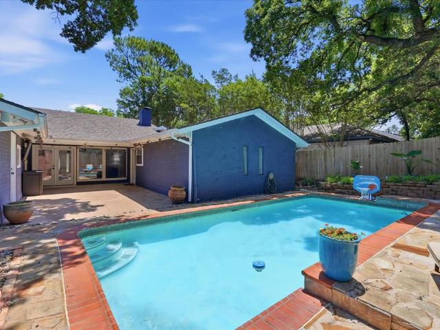 2850 Creekwood Drive