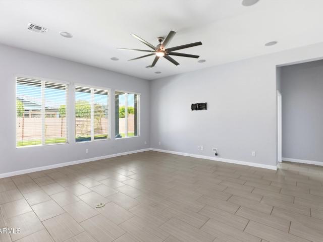 2850 E Spring Wheat Court