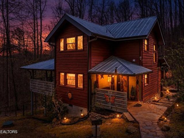 2850 Joyner Hills Ln, Sevierville, TN 37876