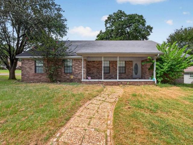 2850 Sylvia St, Arkadelphia, AR 71923