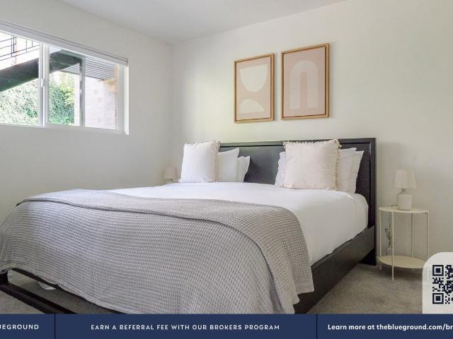 2850 15th Avenue West 1 Bedroom Apartment for Rent at 2850 15th Ave W #900, Seattle, WA 98119 North Queen Anne