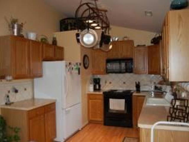 $2850 / 2br Furnished Single Family Home Including All Utilities Beach Access Annapolis