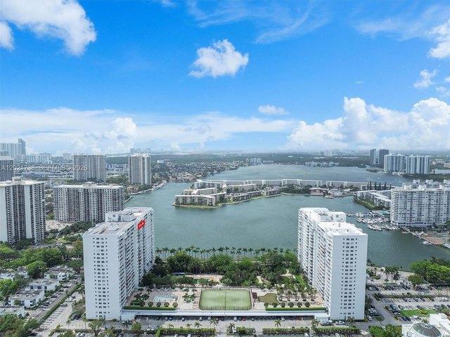 2851 NE 183rd St Unit 2112E, Aventura, FL 33160