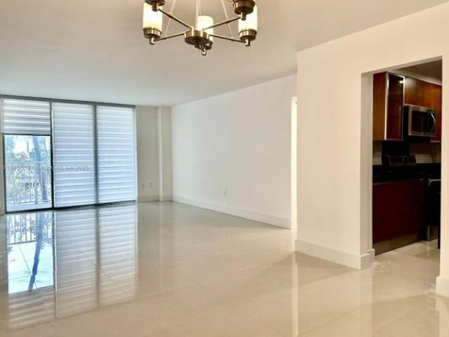 2851 NE 183rd St #109E, Aventura, FL 33160