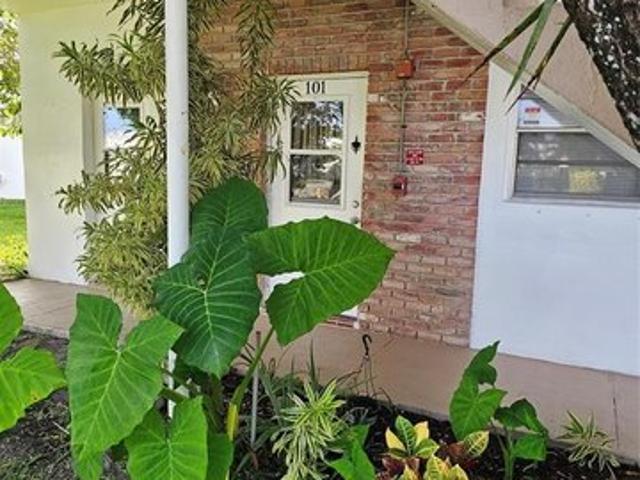 2851 E Golf Blvd Apt 101, Pompano Beach, FL 33064
