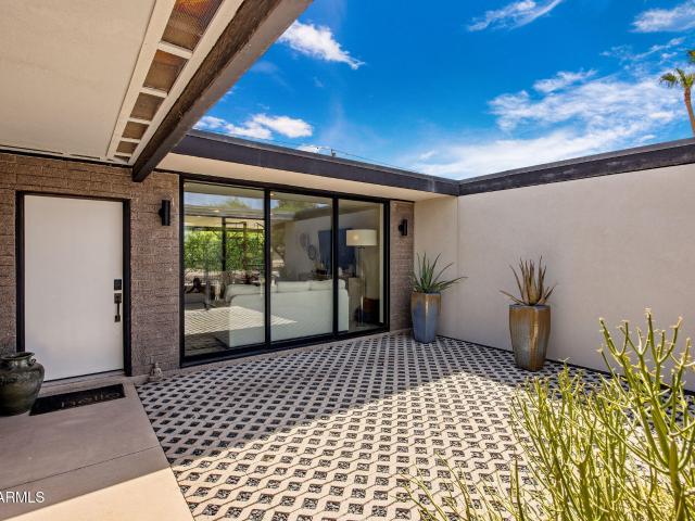 2851 E Turquoise Drive