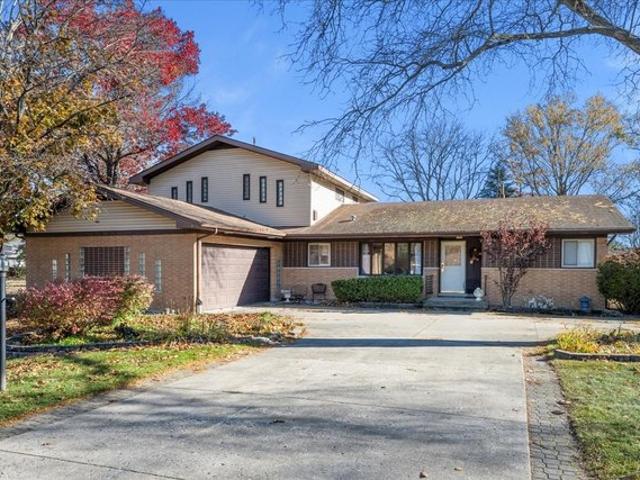 2851 Fredric Ct, Northbrook, IL 60062