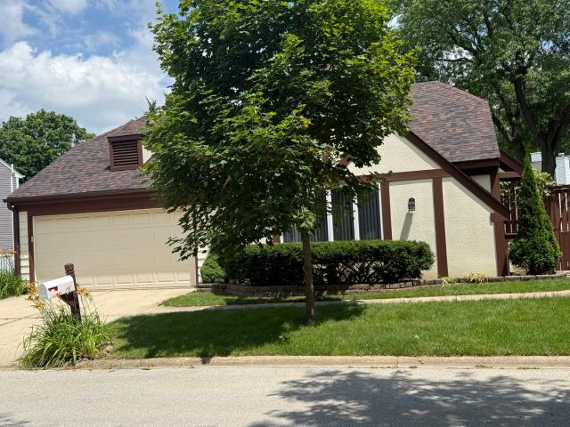 2851 GARDEN Drive