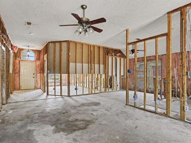2851 Hampshire Lane