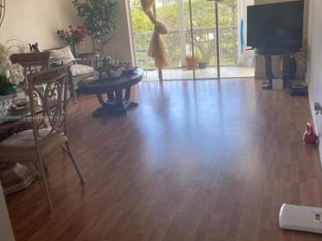 2851 Leonard Dr #J414, Aventura, FL 33160