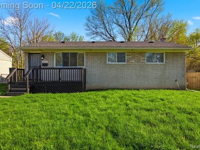 28521 Oakwood St, Inkster, MI 48141