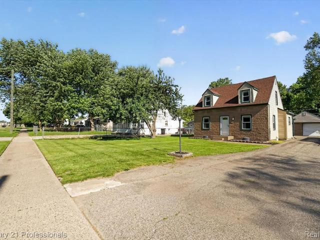 28524 7 Mile Road