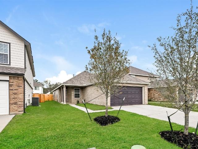 2852 Briggs Dr, Conroe, TX 77301 | MLS #59709 | Compass