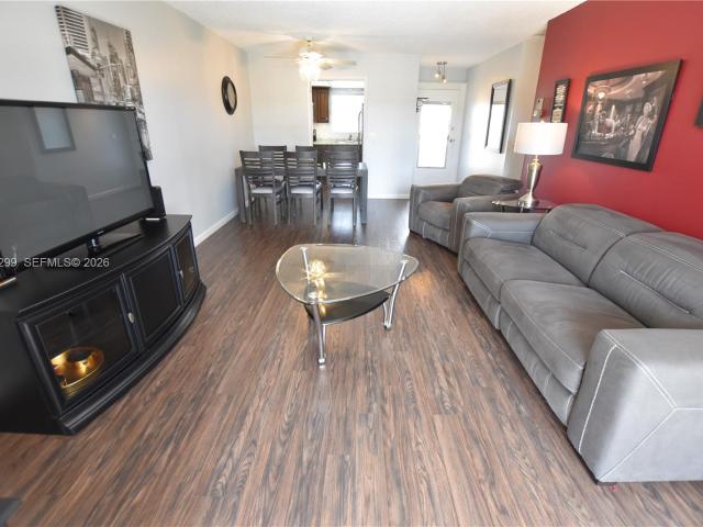 2852 Crosley Dr W, Unit G, West Palm Beach, FL 33415 | MLS #A11942 | Compass