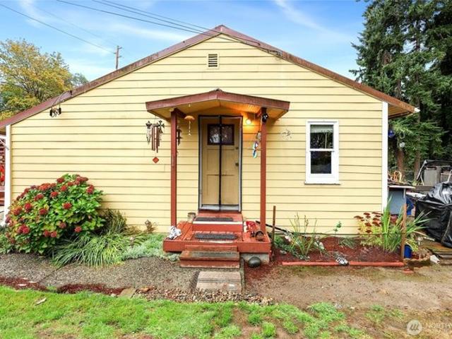2853 Clare Ave, Bremerton, WA 98310