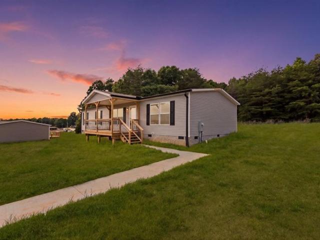 285 County Road 784, Etowah, TN 37331