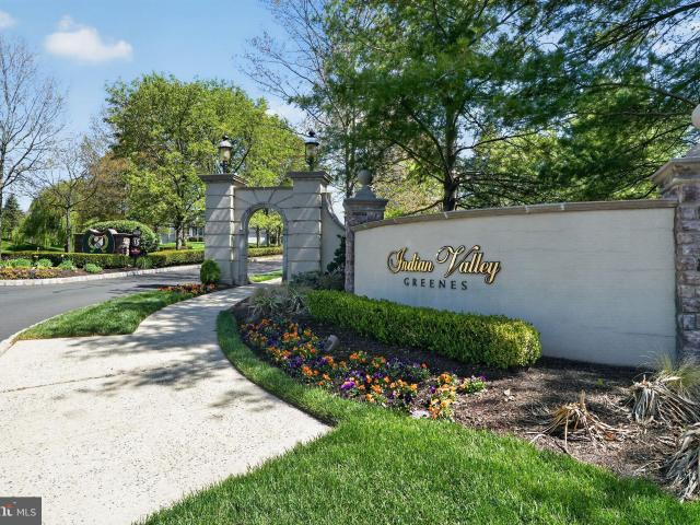 285 Country Club Dr, Telford, PA 18969 | MLS #PAMC2170 | Compass