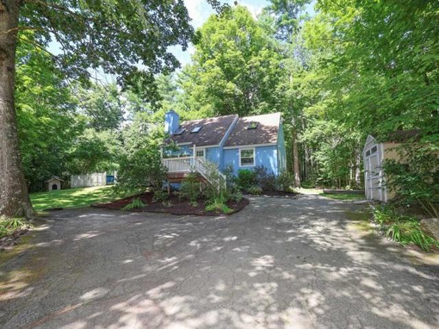 285 Colby Rd, Weare, NH 03281