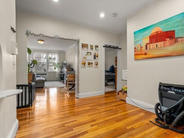 285 Corey Rd Apt 4, Boston, MA 02135