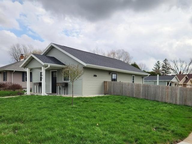285 Camp St, Platteville, WI 53818