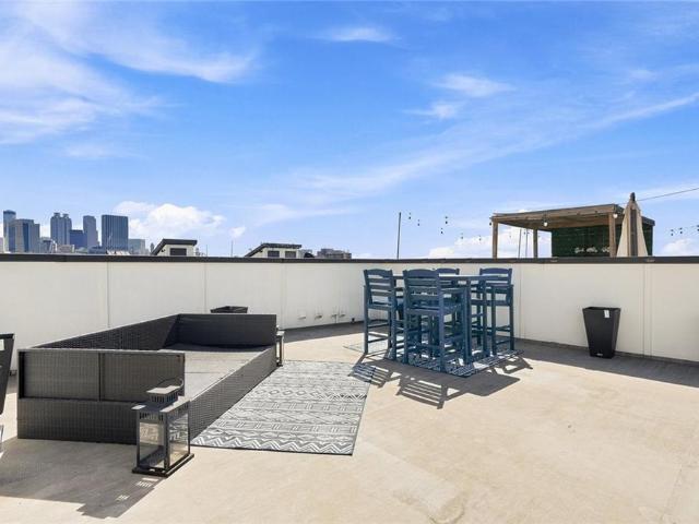 285 Castleberry Hill Walk SW