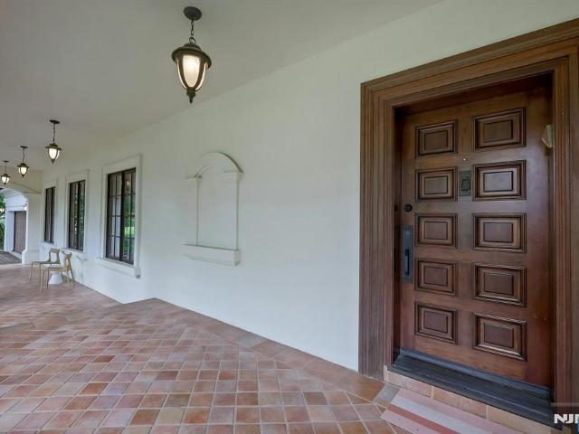 285 Arch Road