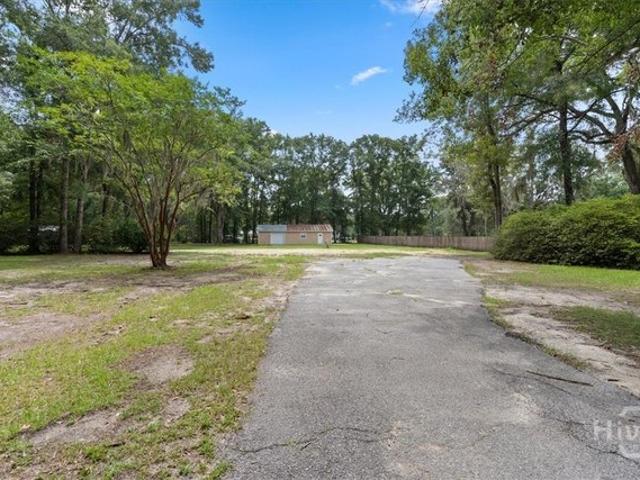 285 Barnard Rd, Richmond Hill, GA 31324
