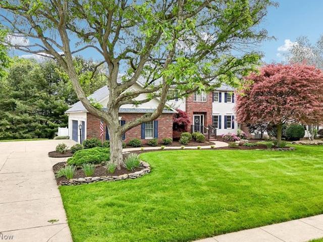285 Brookpoint Cir, Wadsworth, OH 44281