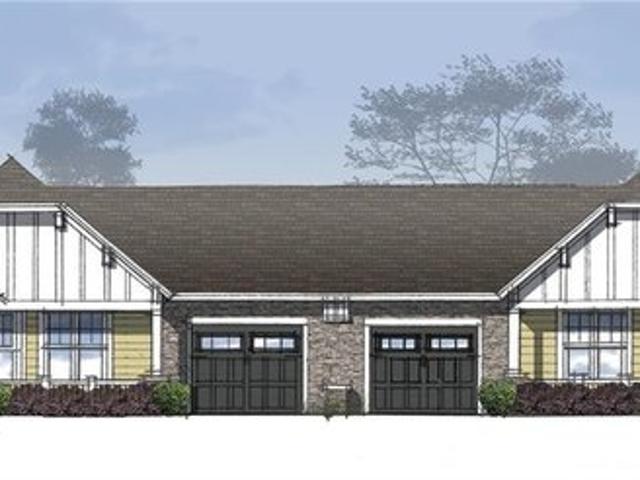 285 Golden Aster Dr, Laurel Park, NC 28792