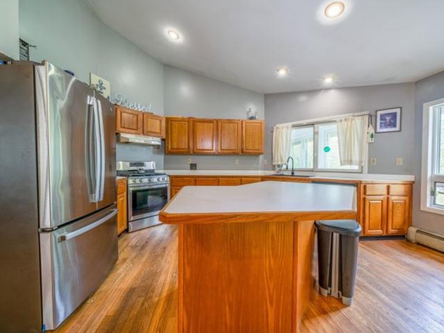 285 Glenmere Rd, Saint George, ME 04860