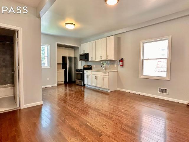 285 Grant Ave 1, Jersey City, NJ