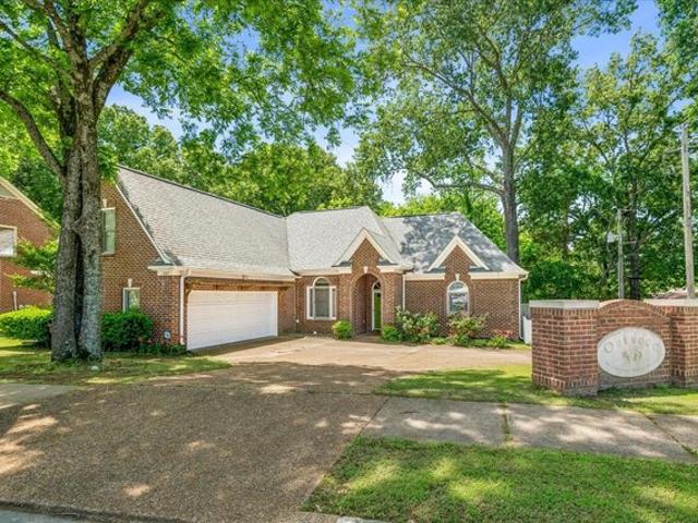 285 Great Falls Rd, Collierville, TN 38017