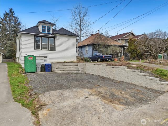 285 Earlington Ave SW, Renton, WA 98057 | MLS #2474 | Compass