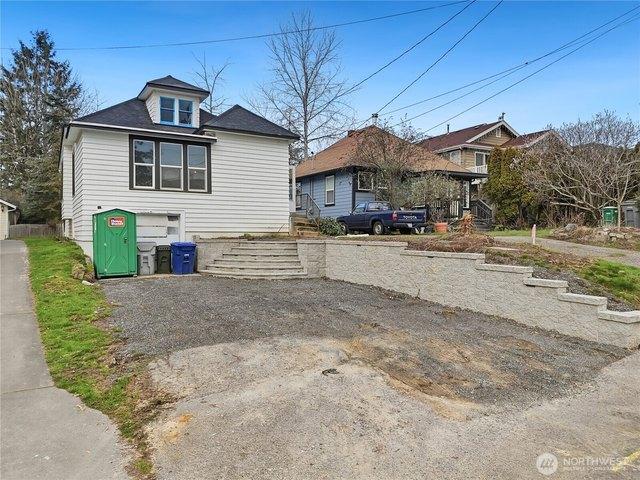 285 Earlington Ave SW, Renton, WA 98057