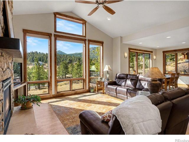 285 Indian Trail