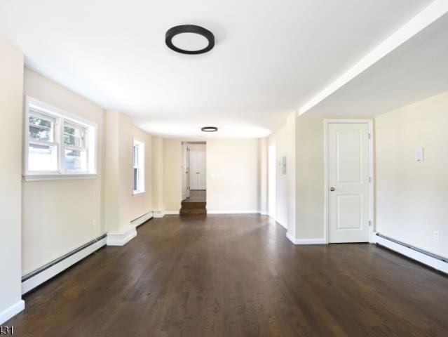 285 Orchard Ter