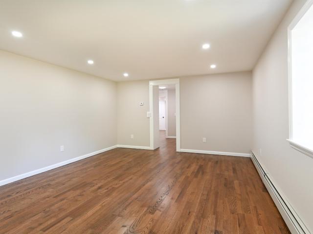 285 Orchard Terrace