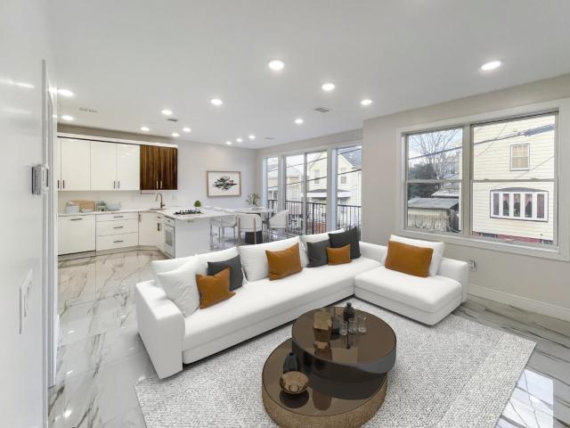 285 Lembeck Ave