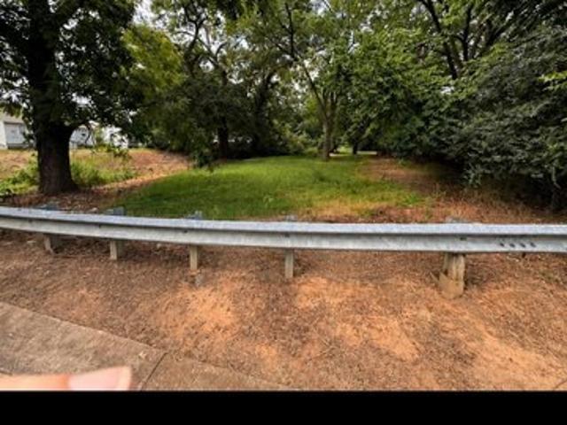 285 Lincoln St, Jackson, TN 38301