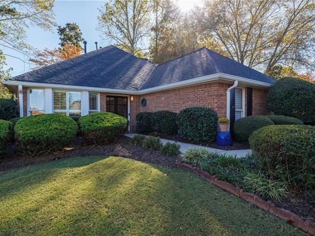 285 N Farm Dr, Alpharetta, GA 30004