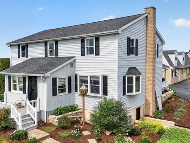 285 School Lane Rd, Gap, PA 17527