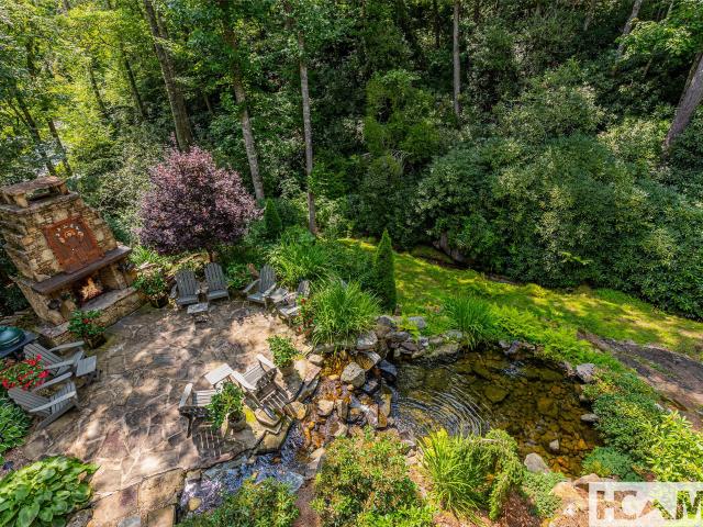 285 Streamside Drive