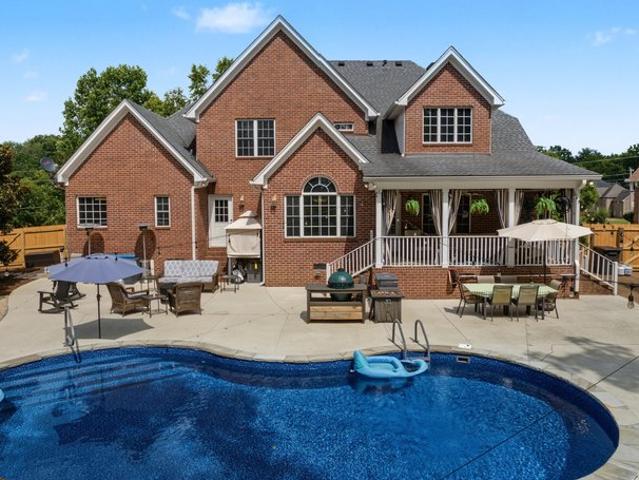 285 Page Dr, Mount Juliet, TN 37122