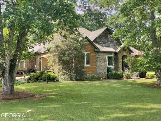 285 Pine Dr, Pine Mountain, GA 31822