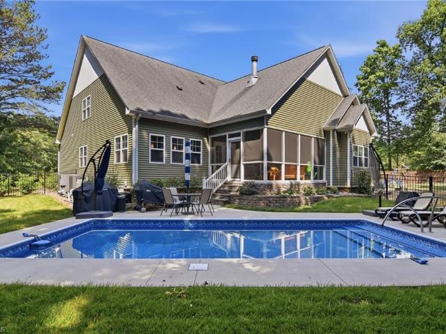 285 Riverwood Drive