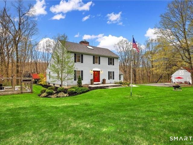 285 Wooding Hill Rd, Bethany, CT 06524